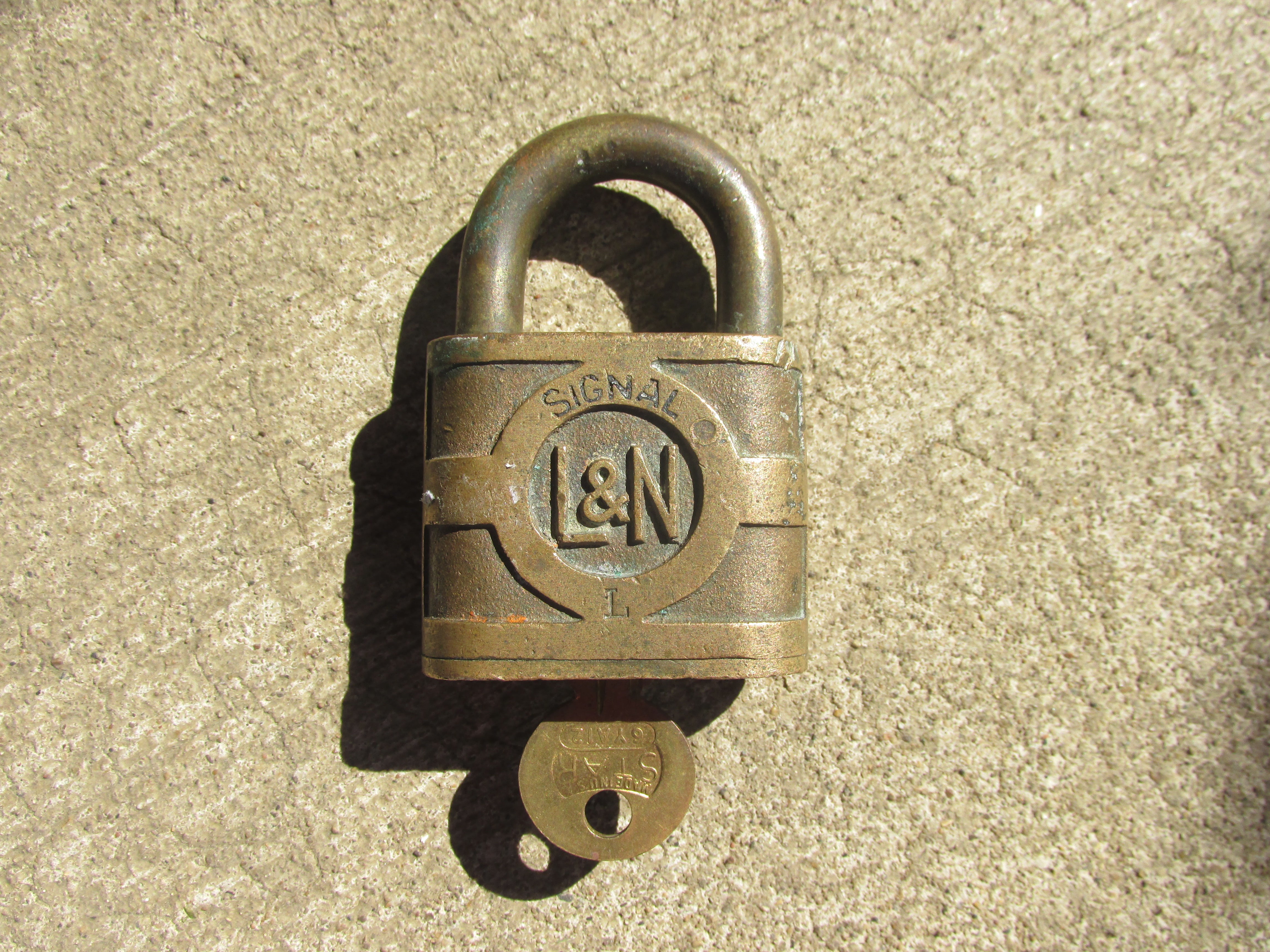 L&N lock & key ( Yale / Cast ) – Midwest Railroad Emporium